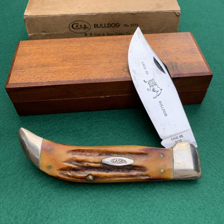 Case XX 72 Pattern Clasp "Bulldog" Knife - Old Pocket Knives